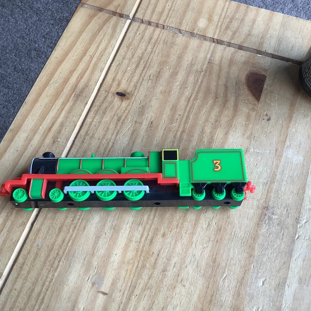 THOMAS THE TANK Engine & Friends Henry Number 3 Green Plastic Train ...