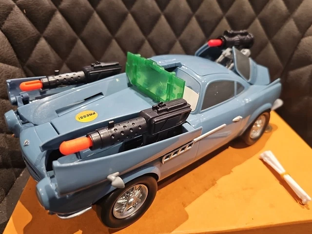 DISNEY PIXAR CARS Secret Agent Finn McMissile Transforming Complete ...