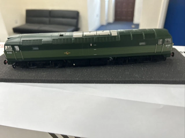 BACHMANN 32-800 CLASS 47 Diesel Locomotive D1727 Br Two Tone Green £70. ...