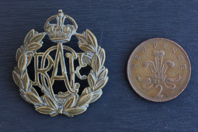 WW2 PERIOD ROYAL Canadian Air Force RCAF other ranks cap badge - two ...
