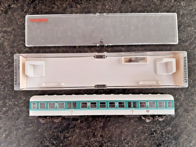 FLEISCHMANN H0 4439K DEUTSCHE BAHN 2nd Class Passenger Coach £25.99 ...