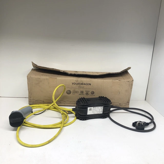 VW E-GOLF PASSAT GTE GENUINE UK 3PIN CHARGING CABLE + PUBLIC CHARGING ...