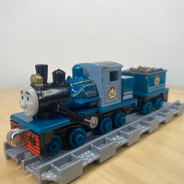 THOMAS THE TANK Engine Take and Play Engine FERDINAND and TENDER £9.99 ...