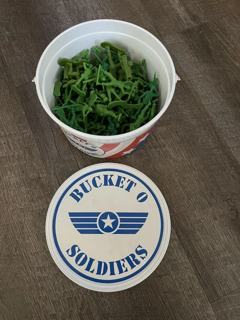 TOY STORY SIGNATURE Collection Bucket o Soldiers Missing 3 Figures ...