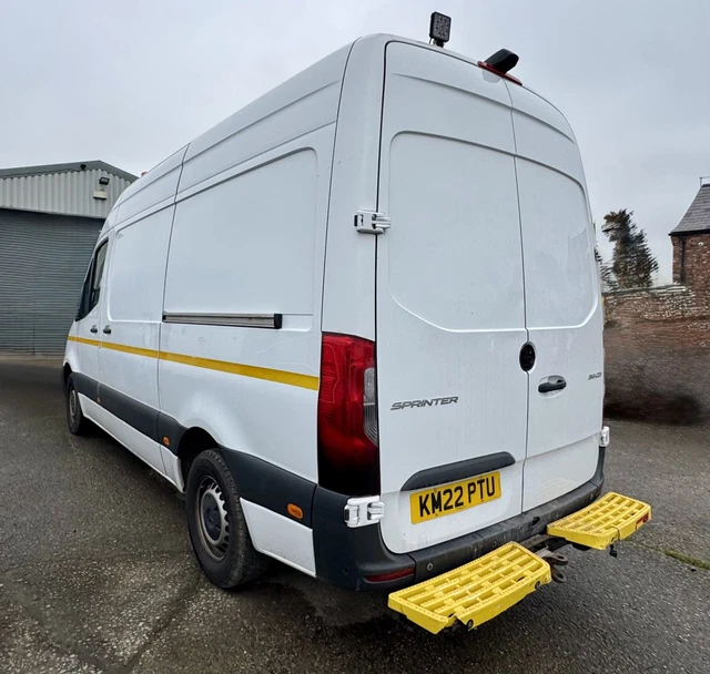 MERCEDES-BENZ SPRINTER 2.0 315 RWD L2 MWB UTILITY SPEC 3.5 TON TOWING ...
