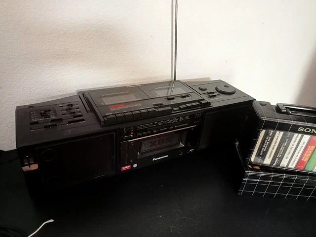 VINTAGE PANASONIC RX fw39l XBS Radio Cassette Boombox Ghetto Blaster £ ...