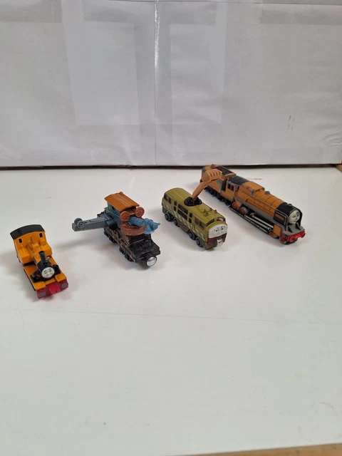 VINTAGE THOMAS THE Tank Engine Die Cast Trains X 4 £28.71 - PicClick UK