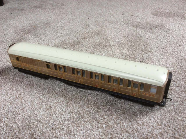 HORNBY LNER '00' Gauge Teak composite Coach. £9.71 - PicClick UK