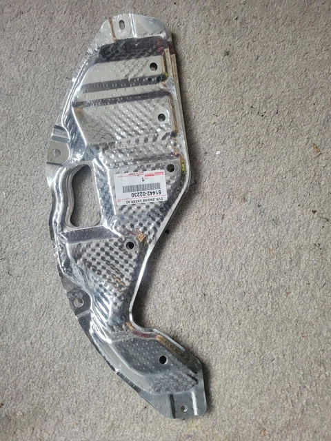 GENUINE TOYOTA PRIUS Under Engine Splash shield.2016 -2022 51442-02230 ...