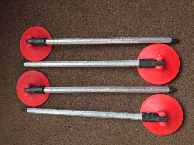 OCTOPLUS 15& LEGS with mud feet x 4 good working order for fishing box ...