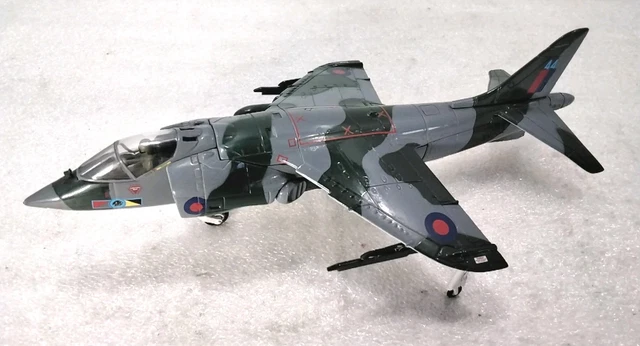 CORGI AVIATION 1/72 BAe Harrier Model GR1 233 OCU RAF, XV762, AA32409 £ ...