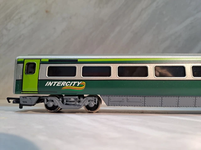 HORNBY MARK 4 Coaches In Irish Railways Livery OO Gauge £146.30 ...