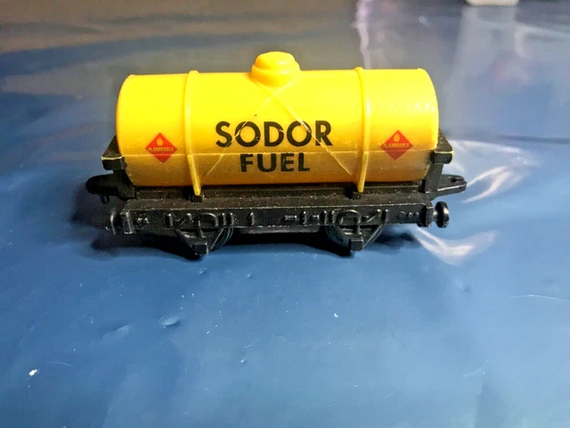 THOMAS & FRIENDS Ertl, Sodor Fuel Tanker made in 2001 £10.49 - PicClick UK
