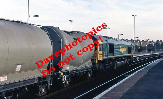 ORIGINAL 35MM Slide Scotland -Diesel-Engine Railway 66610 Freightliner ...