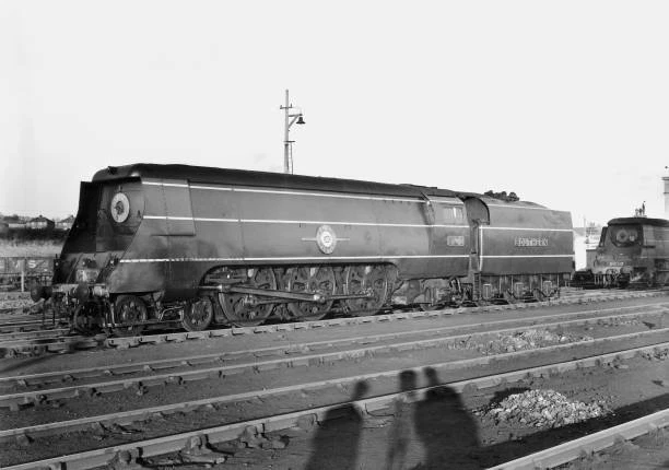 MERCHANT NAVY CLASS 462 Steam Locomotive No 21C2 Union Caslte Train Old ...