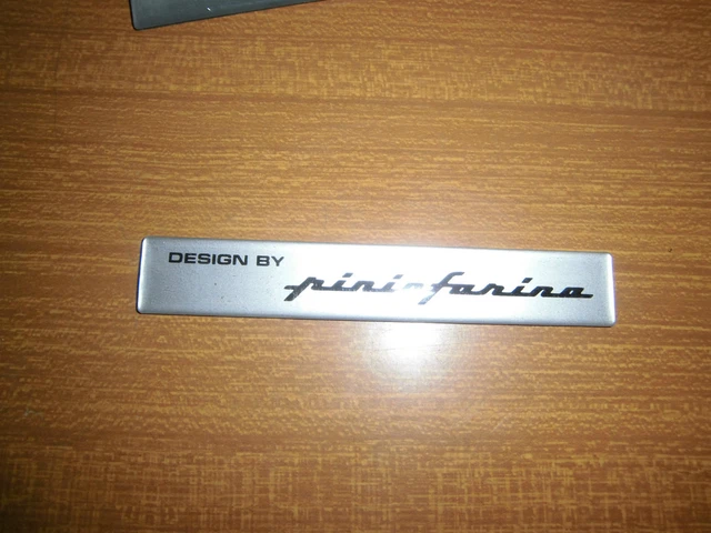 ALFA ROMEO DUETTO Spider / Ferrari Logo Pininfarina Adhésif Original ...