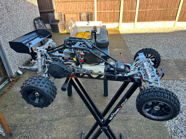 HPI BAJA 26CC petrol remote control car massively Hopped up in Alloy ...