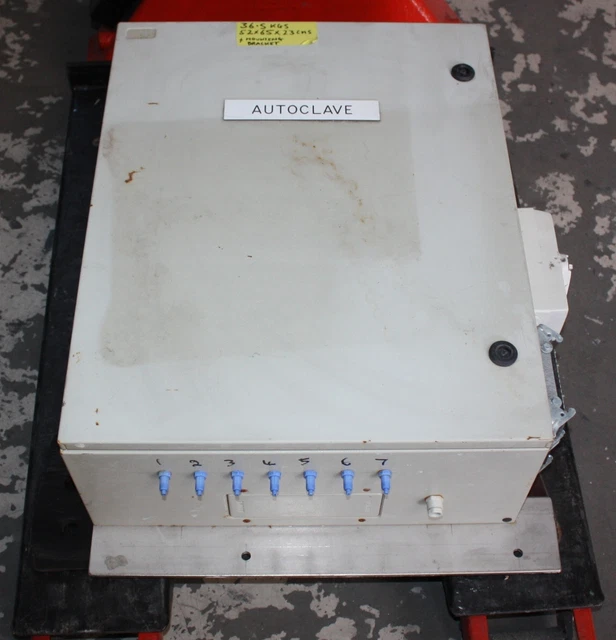 PNEUMATIC SEQUENCING FESTO FC600 PLC and Motor control cabinet EUR 504 ...