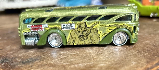 HOT WHEELS SURFIN' School Bus GROOT Marvel Comics Pop Culture 2000 en ...