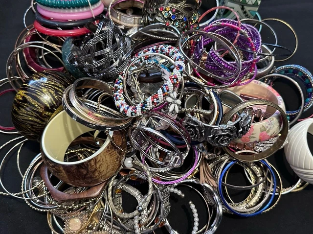 MASSIVE JOB LOT Of Mixed Bracelet Cuff Bangle Fancy Dress Kids 2.5kg+ £ ...