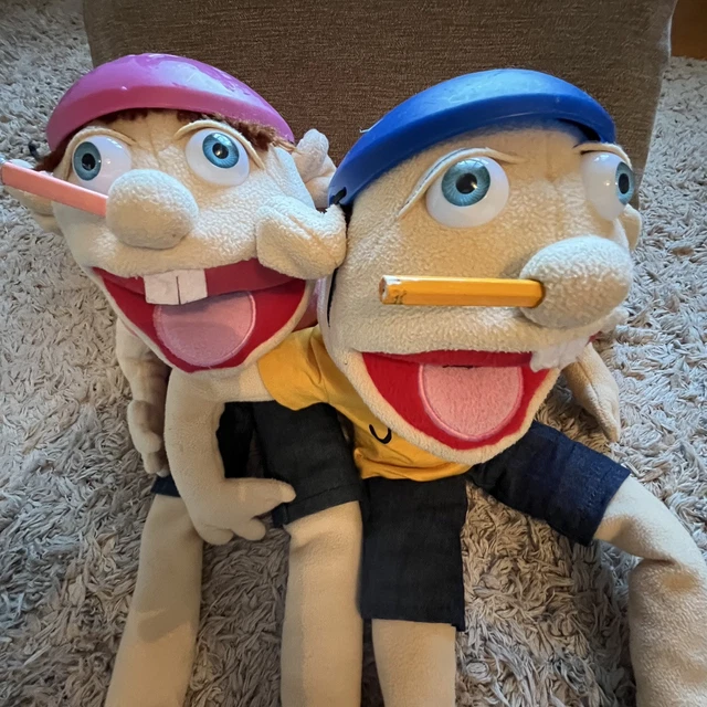 FEEBEE & JEFFY Hand Puppets Plush Soft Toys - 22 inches - Cosplay Doll ...