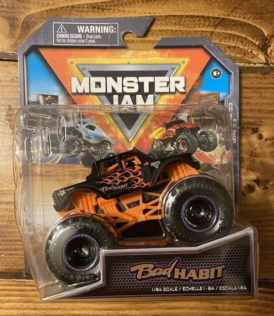 MONSTER JAM TRUCK BAD HABIT 1:64 2023 RARE Série 33 Arena Favoris EUR ...