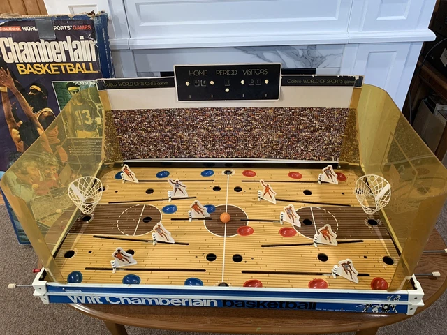 1973 WILT CHAMBERLAIN Coleco Table Top Basketball Game. World Sports ...
