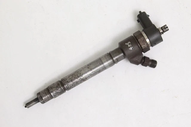 INJECTEUR (DIESEL) CYLINDRE 4 0445110251 8603595 Volvo V70 II diesel ...