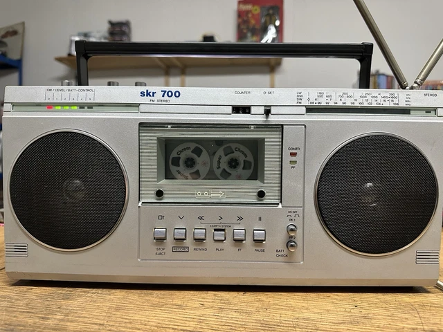 RFT SKR 700 DDR Radio Kassettenrecorder generalüberholt Silber Top EUR ...