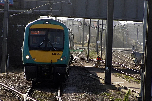 F36 6X4 PHOTO Central Trains Class 170 170104 @ Peterborough £1.10 ...