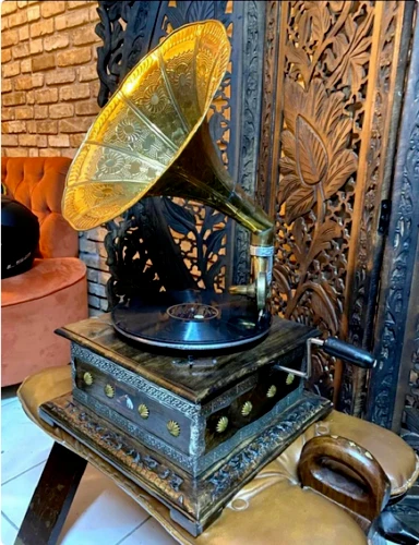 HMV GRAMOPHONE FULLY Functional working Phonograph, win-up record ...