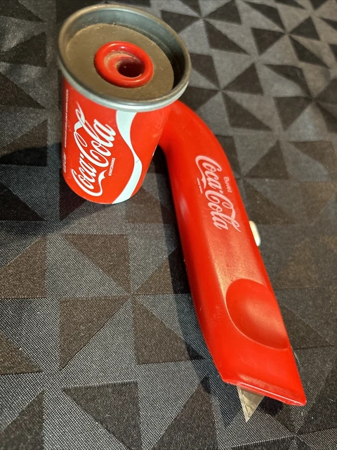 COCA COLA LOT Ancien Vintage Cutter Plastique + Taille Crayon En Tôle ...