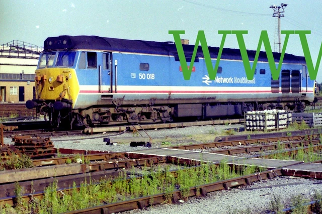 UK RAILWAYS 35MM COLOUR NEGATIVES: 50018-09012 at EASTLEIGH 12-8-1990 £ ...