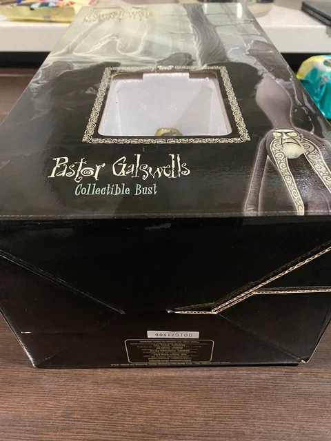 RARE GENTLE GIANT Corpse Bride Pastor Galswells Collectible Bust MISB ...