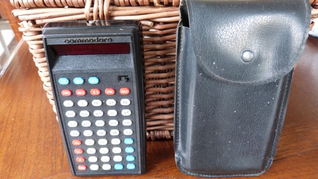 ANCIENNE CALCULATRICE SCIENTIFIQUE COMMODORE SR4148 R / N°104435 EUR 40 ...
