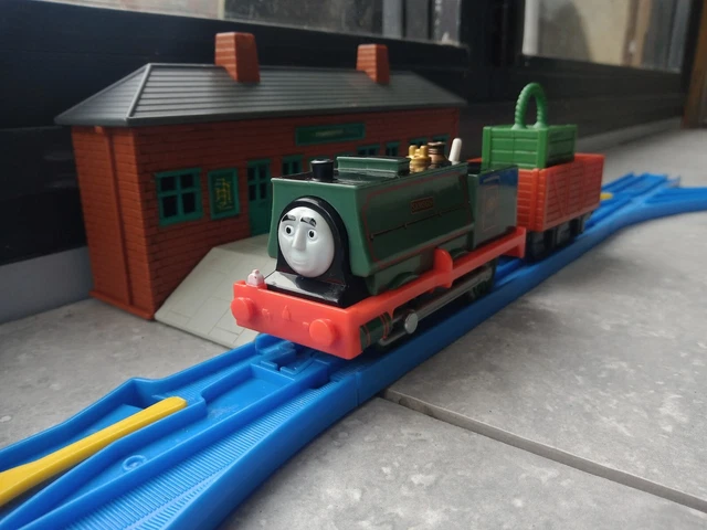 THOMAS AND FRIENDS Trackmaster Revolution motorised Samson train with ...
