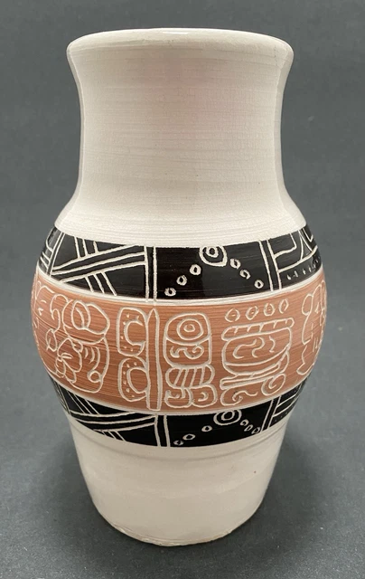VINTAGE POTTERY VASE Etched Aztec Style Signed Lisa Hoff Dated 1994 ...