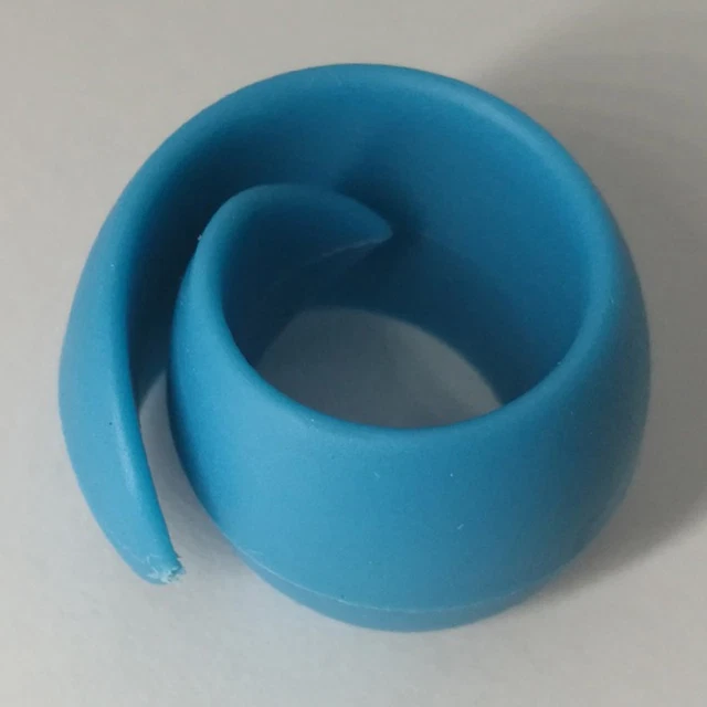 2 PACK SEWING Machine Spool Clamp Bobbin Thread Organizing Clips £8.79 ...