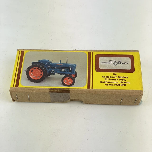 SCALEDOWN MODELS T24 Fordson Super Major 1961 Tractor 1/32 Scale £89.00 ...