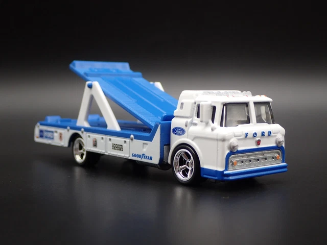 FORD COE C800 Ramp Truck Multi Car Hauler Goodyear 1:64 Scale Diecast ...