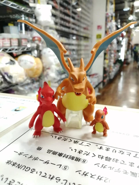 POK MON SCALE World Model Number Charmander Lizard Charizard Set Bandai ...