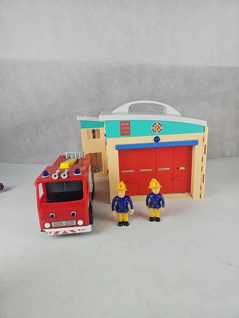 FIREMAN SAM TOY Bundle, Fusion Powered Fire Engine, Fire Station ...