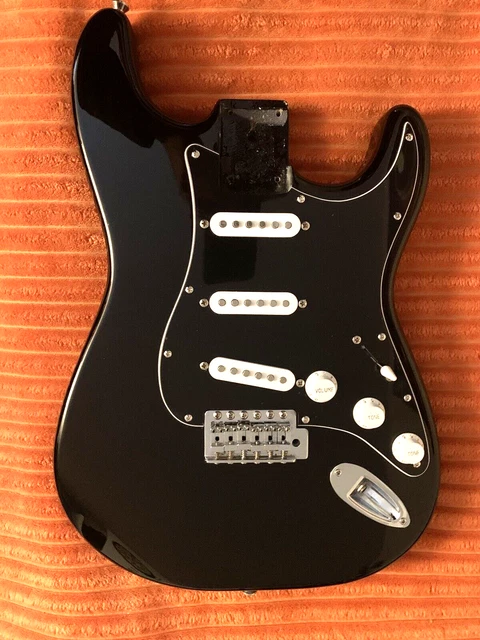 FENDER SQUIER STRATOCASTER Loaded Guitar Body w/Upgraded Pups EUR 100 ...