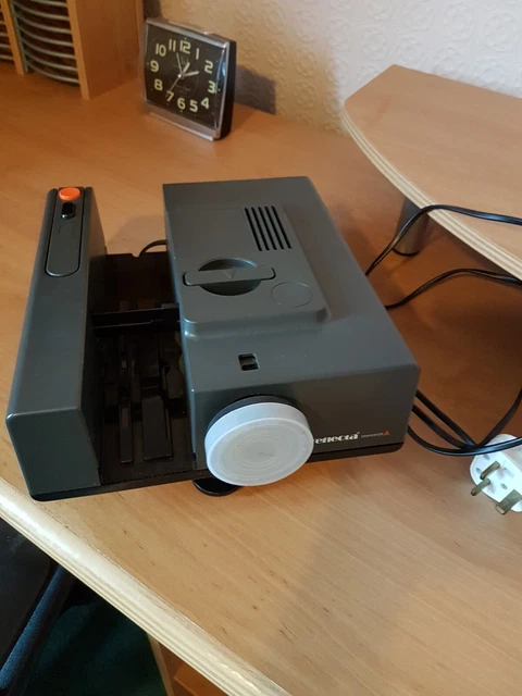 VINTAGE SLIDE PROJECTOR-REFLECTA Diamator A. Made in Germany Plus ...