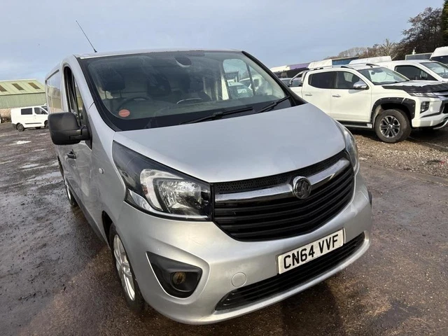 64 PLATE VAUXHALL Vivaro Trafic 1.6 Cdti silver Clutch needs replacing ...