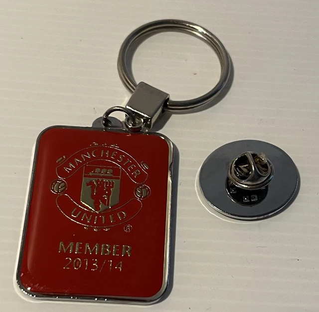 MANCHESTER UNITED FOOTBALL Club Member Key Fob and Pin Set From 2013-14 ...