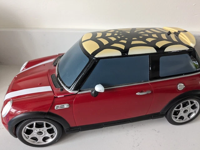 MICRO MACHINE PLAYMATES Mini Cooper S SPIDERMAN VEHICLE PLAYSET & 2 ...