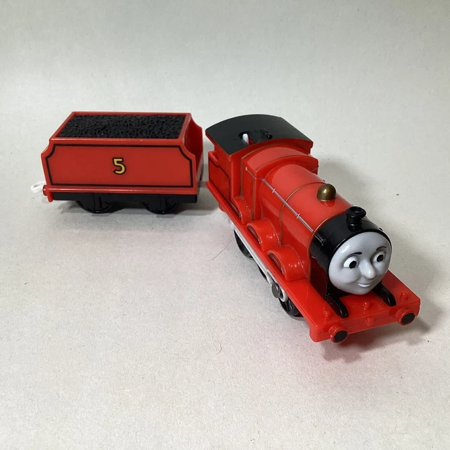 TRACKMASTER THOMAS THE Tank Engine Battery Working Train James & Tender ...