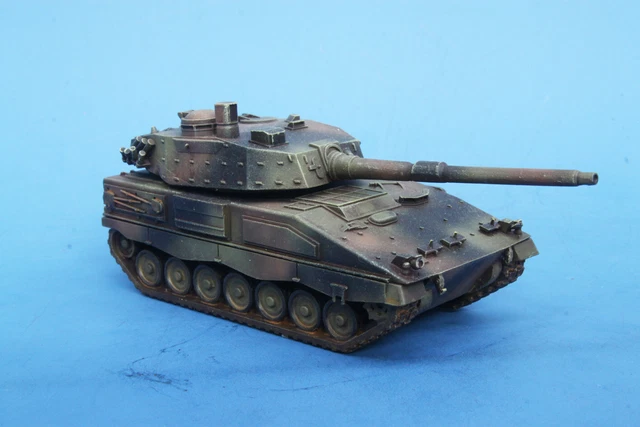 1:72 PANZER TANK Diorama ASCOD LT-105 gebaut bemalt built and painted ...