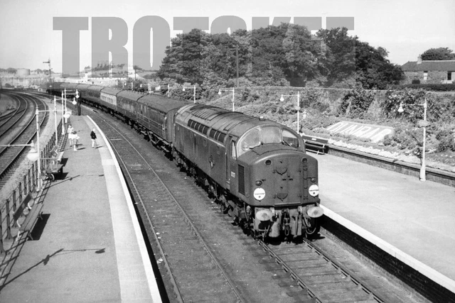 35MM NEGATIVE BR British Railways Diesel Loco Class 40 D237 Dunbar 1960 ...